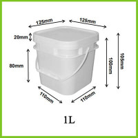 square plastic buckets with handles used for packaging